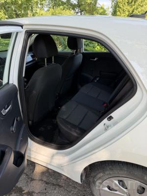 White Kia Rio 2023 in Tukums, with an engine capacity of 1.20 L and mileage of 37 thousand km for 10800 €, photo 11 on AUTOMOTO.COM.LV