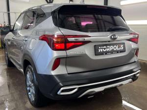 Grey Kia Seltos 2021 in Vilnius, with an engine capacity of 1.60 L and mileage of 241 thousand km for 13500 €, photo 7 on AUTOMOTO.COM.LV