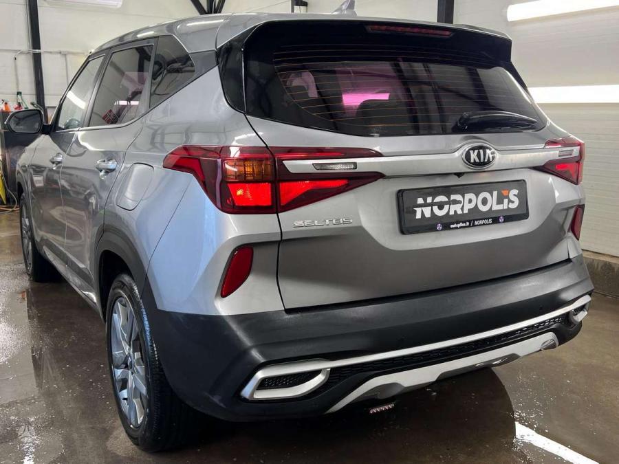 Grey Kia Seltos 2021 in Vilnius, with an engine capacity of 1.60 L and mileage of 241 thousand km for 13500 €, photo 7 on AUTOMOTO.COM.LV