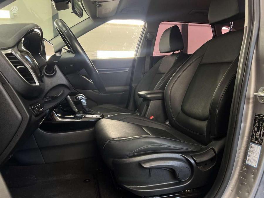Grey Kia Seltos 2021 in Vilnius, with an engine capacity of 1.60 L and mileage of 241 thousand km for 13500 €, photo 15 on AUTOMOTO.COM.LV