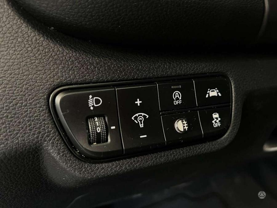 Grey Kia Seltos 2021 in Vilnius, with an engine capacity of 1.60 L and mileage of 241 thousand km for 13500 €, photo 17 on AUTOMOTO.COM.LV