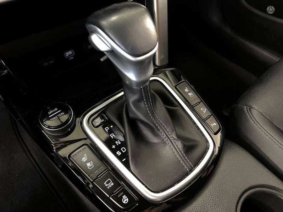 Grey Kia Seltos 2021 in Vilnius, with an engine capacity of 1.60 L and mileage of 241 thousand km for 13500 €, photo 20 on AUTOMOTO.COM.LV
