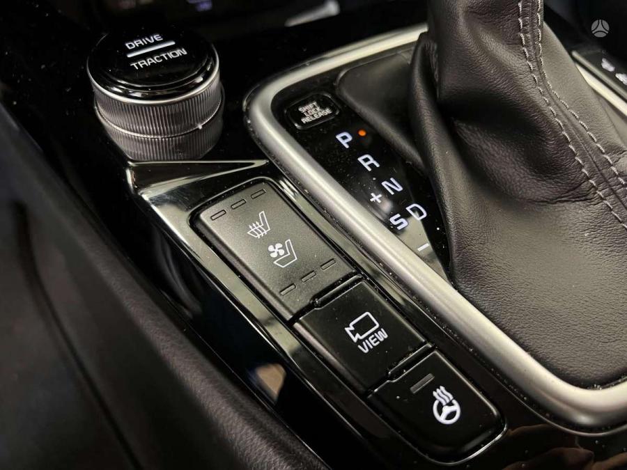 Grey Kia Seltos 2021 in Vilnius, with an engine capacity of 1.60 L and mileage of 241 thousand km for 13500 €, photo 21 on AUTOMOTO.COM.LV