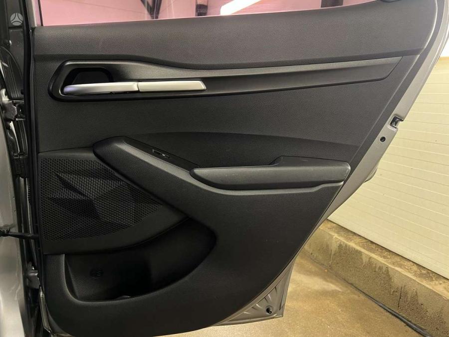 Grey Kia Seltos 2021 in Vilnius, with an engine capacity of 1.60 L and mileage of 241 thousand km for 13500 €, photo 33 on AUTOMOTO.COM.LV