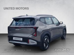 Pelēks Kia Seltos 2026 Jehvi, ar dzinēja tilpumu 1.60 L un nobraukumu 0 tūkst. km par 31090 €, foto 10 vietnē AUTOMOTO.COM.LV