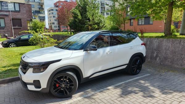 Белый Киа Seltos 2020 в Вильнюс, объемом двигателя 1.60 л и пробегом 184 тыс. км за 17000 €, фото 3 на AUTOMOTO.COM.LV