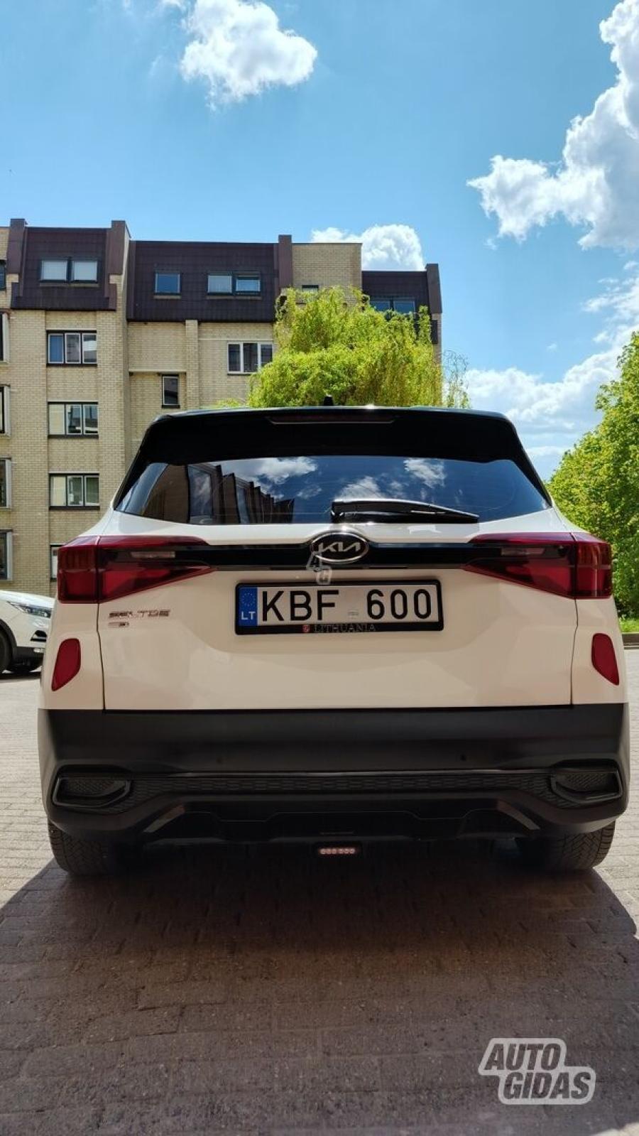 Balts Kia Seltos 2020 Viļņa, ar dzinēja tilpumu 1.60 L un nobraukumu 184 tūkst. km par 16000 €, foto 23 vietnē AUTOMOTO.COM.LV