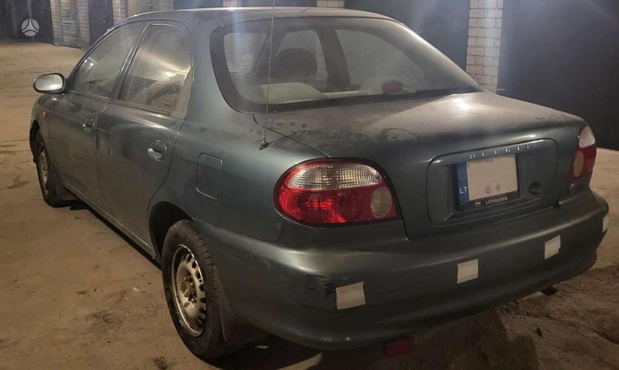 Kia Sephia 2000 Viļņa, ar dzinēja tilpumu 1.79 L un nobraukumu 154 tūkst. km par 500 €, foto 1 vietnē AUTOMOTO.COM.LV