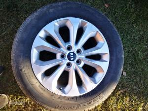 Smilšu krāsa Kia Sorento 2014 Tallina, ar dzinēja tilpumu 0.00 L un nobraukumu 351 tūkst. km par 7500 €, foto 11 vietnē AUTOMOTO.COM.LV