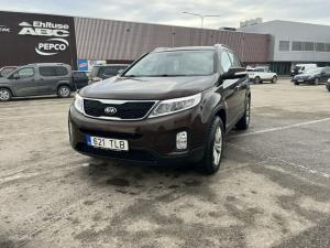Smilšu krāsa Kia Sorento 2014 Tallina, ar dzinēja tilpumu 0.00 L un nobraukumu 351 tūkst. km par 7500 €, foto 12 vietnē AUTOMOTO.COM.LV