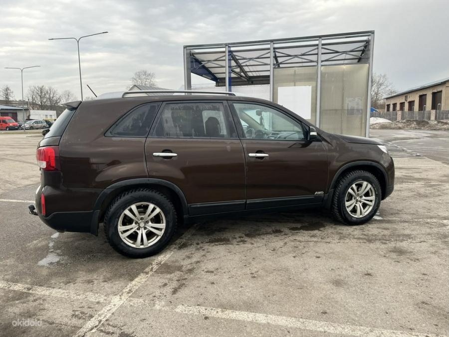 Smilšu krāsa Kia Sorento 2014 Tallina, ar dzinēja tilpumu 0.00 L un nobraukumu 351 tūkst. km par 7500 €, foto 14 vietnē AUTOMOTO.COM.LV