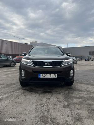 Smilšu krāsa Kia Sorento 2014 Tallina, ar dzinēja tilpumu 0.00 L un nobraukumu 351 tūkst. km par 7500 €, foto 18 vietnē AUTOMOTO.COM.LV