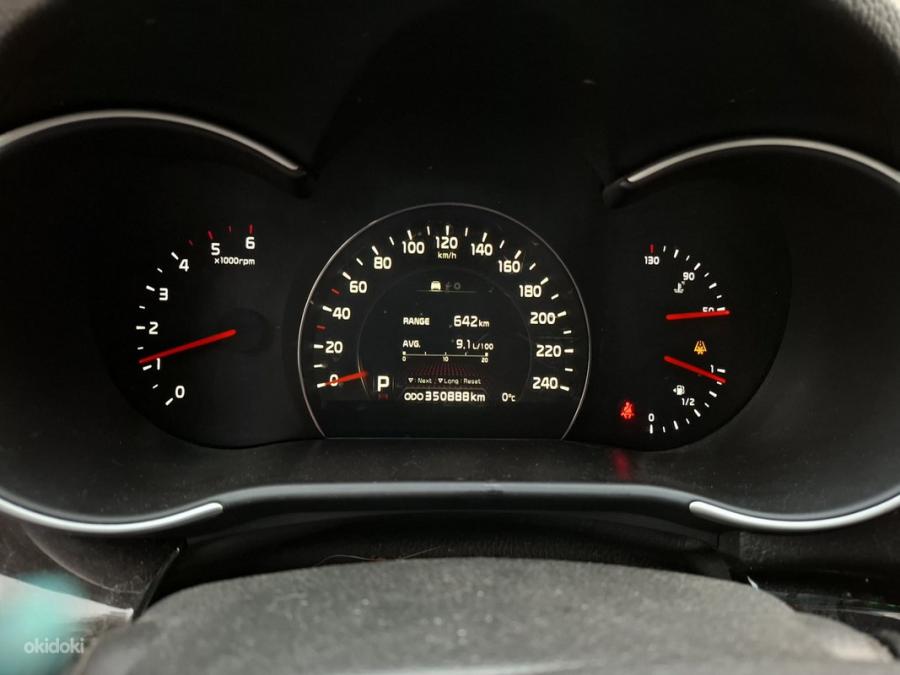 Smilšu krāsa Kia Sorento 2014 Tallina, ar dzinēja tilpumu 0.00 L un nobraukumu 351 tūkst. km par 7500 €, foto 19 vietnē AUTOMOTO.COM.LV