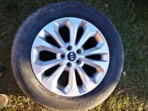 Smilšu krāsa Kia Sorento 2014 Tallina, ar dzinēja tilpumu 0.00 L un nobraukumu 351 tūkst. km par 7500 €, foto 21 vietnē AUTOMOTO.COM.LV