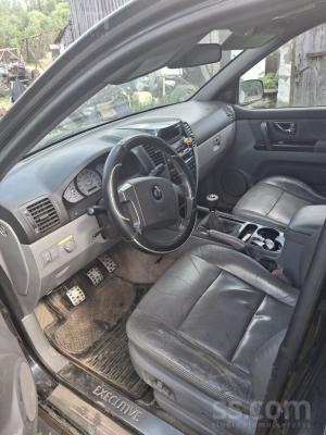 Melns Kia Sorento 2002 Rēzekne, ar dzinēja tilpumu 2.50 L un nobraukumu 0 tūkst. km par 2700 €, foto 6 vietnē AUTOMOTO.COM.LV