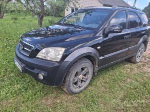Melns Kia Sorento 2002 Rēzekne, ar dzinēja tilpumu 2.50 L un nobraukumu 0 tūkst. km par 1800 €, foto  vietnē AUTOMOTO.COM.LV