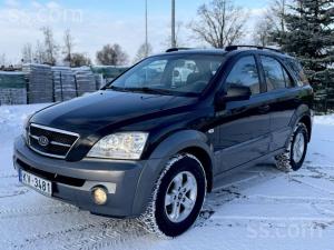 Melns Kia Sorento 2003 Jelgava, ar dzinēja tilpumu 2.50 L un nobraukumu 316 tūkst. km par 2850 €, foto 3 vietnē AUTOMOTO.COM.LV