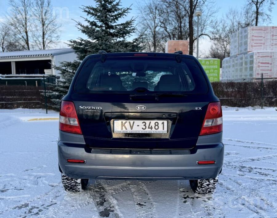 Melns Kia Sorento 2003 Jelgava, ar dzinēja tilpumu 2.50 L un nobraukumu 316 tūkst. km par 2850 €, foto 5 vietnē AUTOMOTO.COM.LV