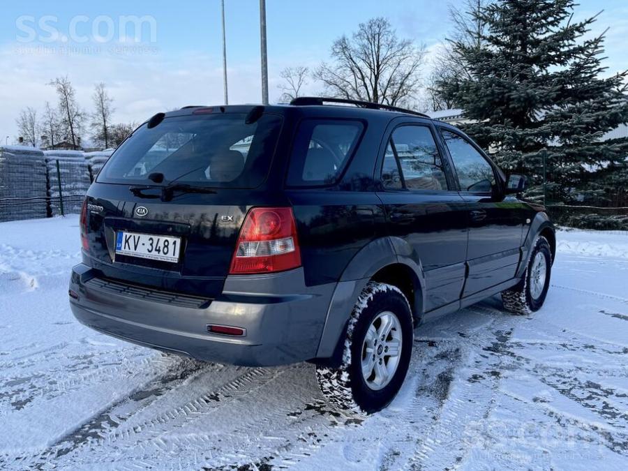 Melns Kia Sorento 2003 Jelgava, ar dzinēja tilpumu 2.50 L un nobraukumu 316 tūkst. km par 2850 €, foto 6 vietnē AUTOMOTO.COM.LV