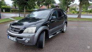 Melns Kia Sorento 2003 Biržai, ar dzinēja tilpumu 2.50 L un nobraukumu 356 tūkst. km par 1300 €, foto  vietnē AUTOMOTO.COM.LV