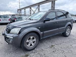 Melns Kia Sorento 2003 Tallina, ar dzinēja tilpumu 2.50 L un nobraukumu 343 tūkst. km par 999 €, foto 3 vietnē AUTOMOTO.COM.LV