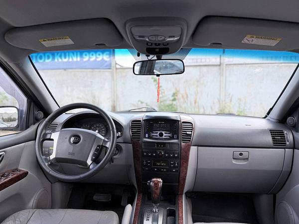 Melns Kia Sorento 2003 Tallina, ar dzinēja tilpumu 2.50 L un nobraukumu 343 tūkst. km par 999 €, foto 5 vietnē AUTOMOTO.COM.LV