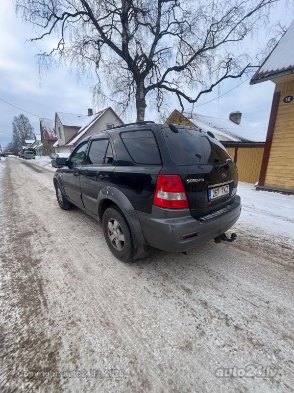 Melns Kia Sorento 2004 Viljandi, ar dzinēja tilpumu 2.50 L un nobraukumu 209 tūkst. km par 999 €, foto 4 vietnē AUTOMOTO.COM.LV