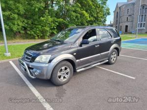 Melns Kia Sorento 2004 Narva, ar dzinēja tilpumu 3.50 L un nobraukumu 231 tūkst. km par 950 €, foto  vietnē AUTOMOTO.COM.LV