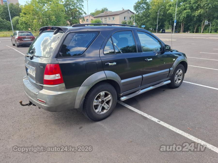 Melns Kia Sorento 2004 Narva, ar dzinēja tilpumu 3.50 L un nobraukumu 231 tūkst. km par 950 €, foto 4 vietnē AUTOMOTO.COM.LV