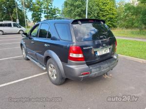 Melns Kia Sorento 2004 Narva, ar dzinēja tilpumu 3.50 L un nobraukumu 231 tūkst. km par 950 €, foto 5 vietnē AUTOMOTO.COM.LV