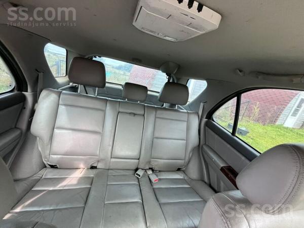 Melns Kia Sorento 2004 Liepāja, ar dzinēja tilpumu 2.50 L un nobraukumu 375 tūkst. km par 1500 €, foto 5 vietnē AUTOMOTO.COM.LV