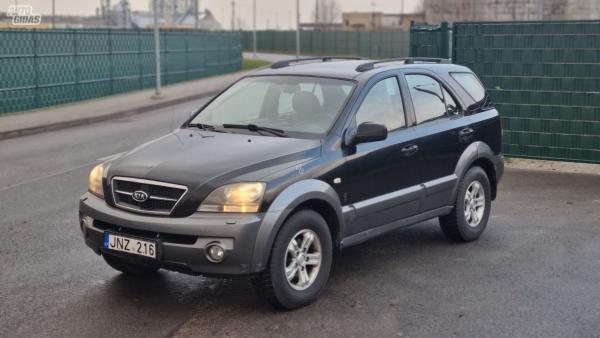 Melns Kia Sorento 2005 Viļņa, ar dzinēja tilpumu 2.50 L un nobraukumu 265 tūkst. km par 2500 €, foto 1 vietnē AUTOMOTO.COM.LV