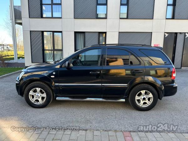 Melns Kia Sorento 2005 Tartu, ar dzinēja tilpumu 2.50 L un nobraukumu 368 tūkst. km par 1799 €, foto 6 vietnē AUTOMOTO.COM.LV