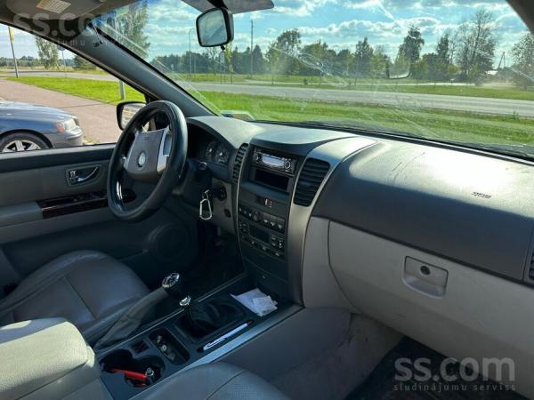Melns Kia Sorento 2005 Rīga, ar dzinēja tilpumu 2.40 L un nobraukumu 204 tūkst. km par 1850 €, foto 5 vietnē AUTOMOTO.COM.LV