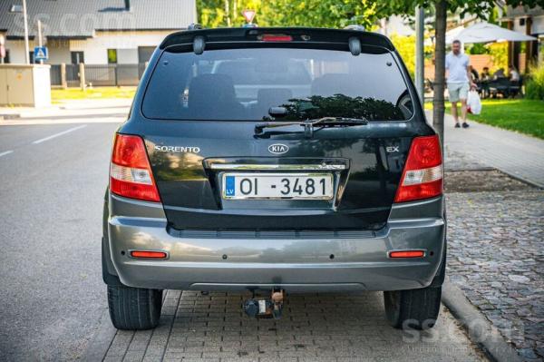 Melns Kia Sorento 2005 Rīga, ar dzinēja tilpumu 2.50 L un nobraukumu 215 tūkst. km par 2990 €, foto 5 vietnē AUTOMOTO.COM.LV