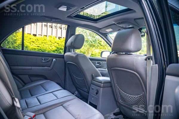 Melns Kia Sorento 2005 Rīga, ar dzinēja tilpumu 2.50 L un nobraukumu 215 tūkst. km par 2990 €, foto 8 vietnē AUTOMOTO.COM.LV