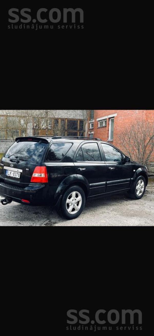 Melns Kia Sorento 2006 Rēzekne, ar dzinēja tilpumu 2.50 L un nobraukumu 335 tūkst. km par 4000 €, foto 4 vietnē AUTOMOTO.COM.LV