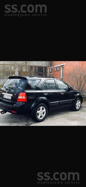 Melns Kia Sorento 2006 Rēzekne, ar dzinēja tilpumu 2.50 L un nobraukumu 335 tūkst. km par 10500 €, foto 4 vietnē AUTOMOTO.COM.LV