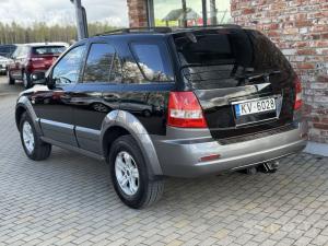 Black Kia Sorento 2006 in Talsi, with an engine capacity of 2.50 L and mileage of 285 thousand km for 3500 €, photo 18 on AUTOMOTO.COM.LV