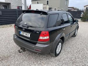 Black Kia Sorento 2006 in Vilnius, with an engine capacity of 2.50 L and mileage of 176 thousand km for 2350 €, photo 7 on AUTOMOTO.COM.LV