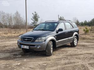 Black Kia Sorento 2006 in Vilnius, with an engine capacity of 2.50 L and mileage of 265 thousand km for 2000 €, photo  on AUTOMOTO.COM.LV