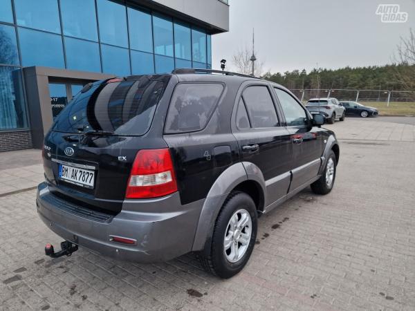 Melns Kia Sorento 2006 Viļņa, ar dzinēja tilpumu 2.50 L un nobraukumu 210 tūkst. km par 2699 €, foto 6 vietnē AUTOMOTO.COM.LV