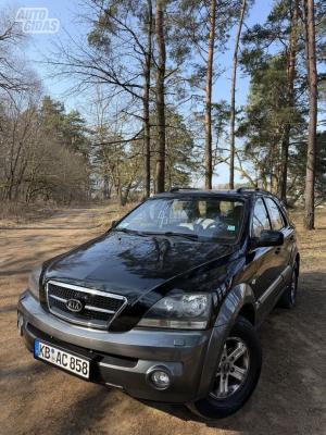 Black Kia Sorento 2006 in Prienai, with an engine capacity of 2.50 L and mileage of 247 thousand km for 2500 €, photo  on AUTOMOTO.COM.LV