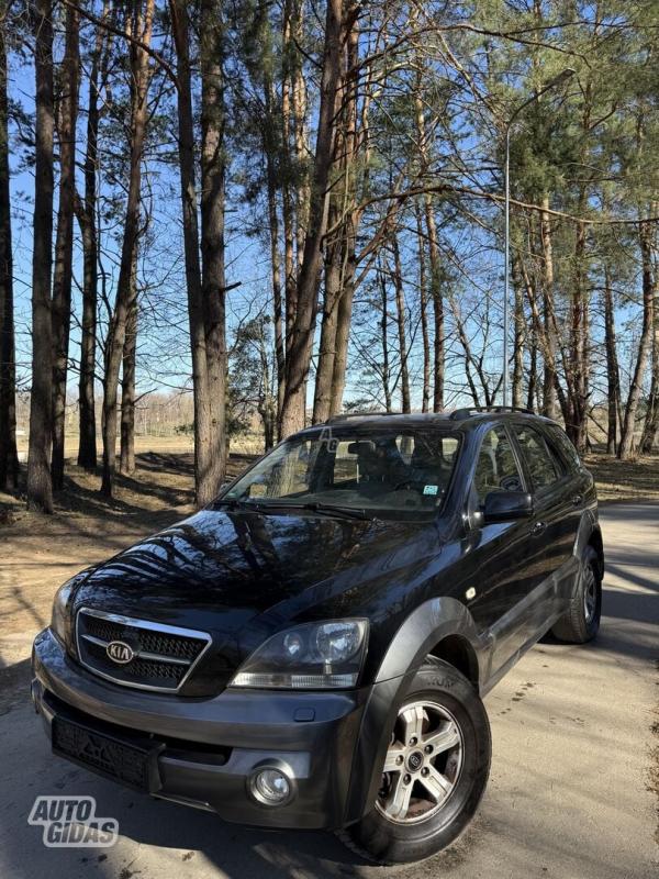 Black Kia Sorento 2006 in Prienai, with an engine capacity of 2.50 L and mileage of 243 thousand km for 2500 €, photo 2 on AUTOMOTO.COM.LV