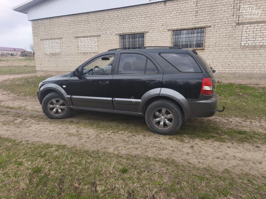 Melns Kia Sorento 2006 Ignalina, ar dzinēja tilpumu 2.50 L un nobraukumu 199 tūkst. km par 1550 €, foto 5 vietnē AUTOMOTO.COM.LV