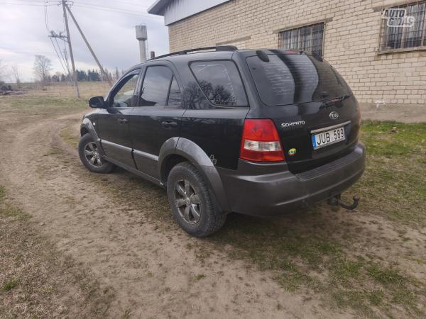 Melns Kia Sorento 2006 Ignalina, ar dzinēja tilpumu 2.50 L un nobraukumu 199 tūkst. km par 1550 €, foto 5 vietnē AUTOMOTO.COM.LV