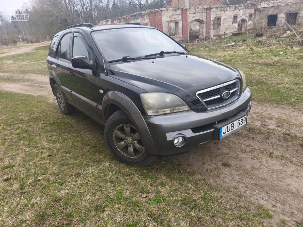 Black Kia Sorento 2006 in Ignalina, with an engine capacity of 2.50 L and mileage of 197 thousand km for 1500 €, photo 6 on AUTOMOTO.COM.LV