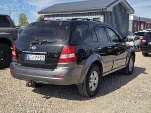 Melns Kia Sorento 2006 Rīga, ar dzinēja tilpumu 2.50 L un nobraukumu 340 tūkst. km par 1990 €, foto 5 vietnē AUTOMOTO.COM.LV