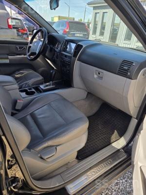 Melns Kia Sorento 2006 Rīga, ar dzinēja tilpumu 2.50 L un nobraukumu 340 tūkst. km par 1990 €, foto 12 vietnē AUTOMOTO.COM.LV