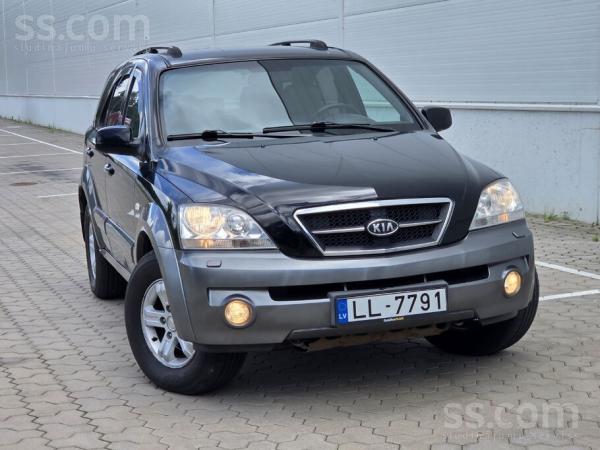 Melns Kia Sorento 2006 Rīga, ar dzinēja tilpumu 2.50 L un nobraukumu 340 tūkst. km par 2800 €, foto 3 vietnē AUTOMOTO.COM.LV